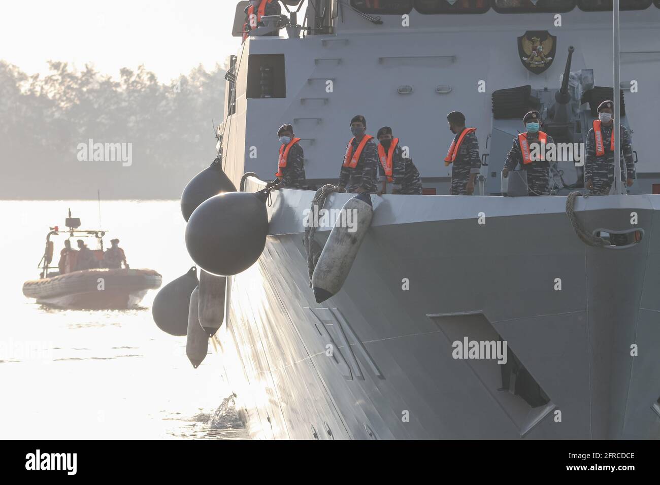 Badung, Bali, Indonesia. 21st May, 2021. Indonesian Navy from KRI ...