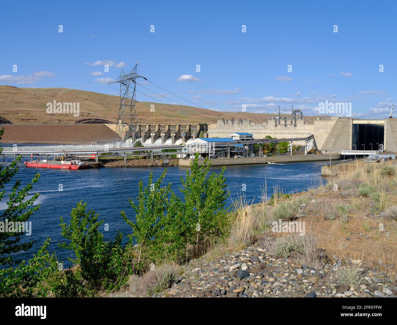 Little goose lock and dam hi-res stock photography and images - Alamy