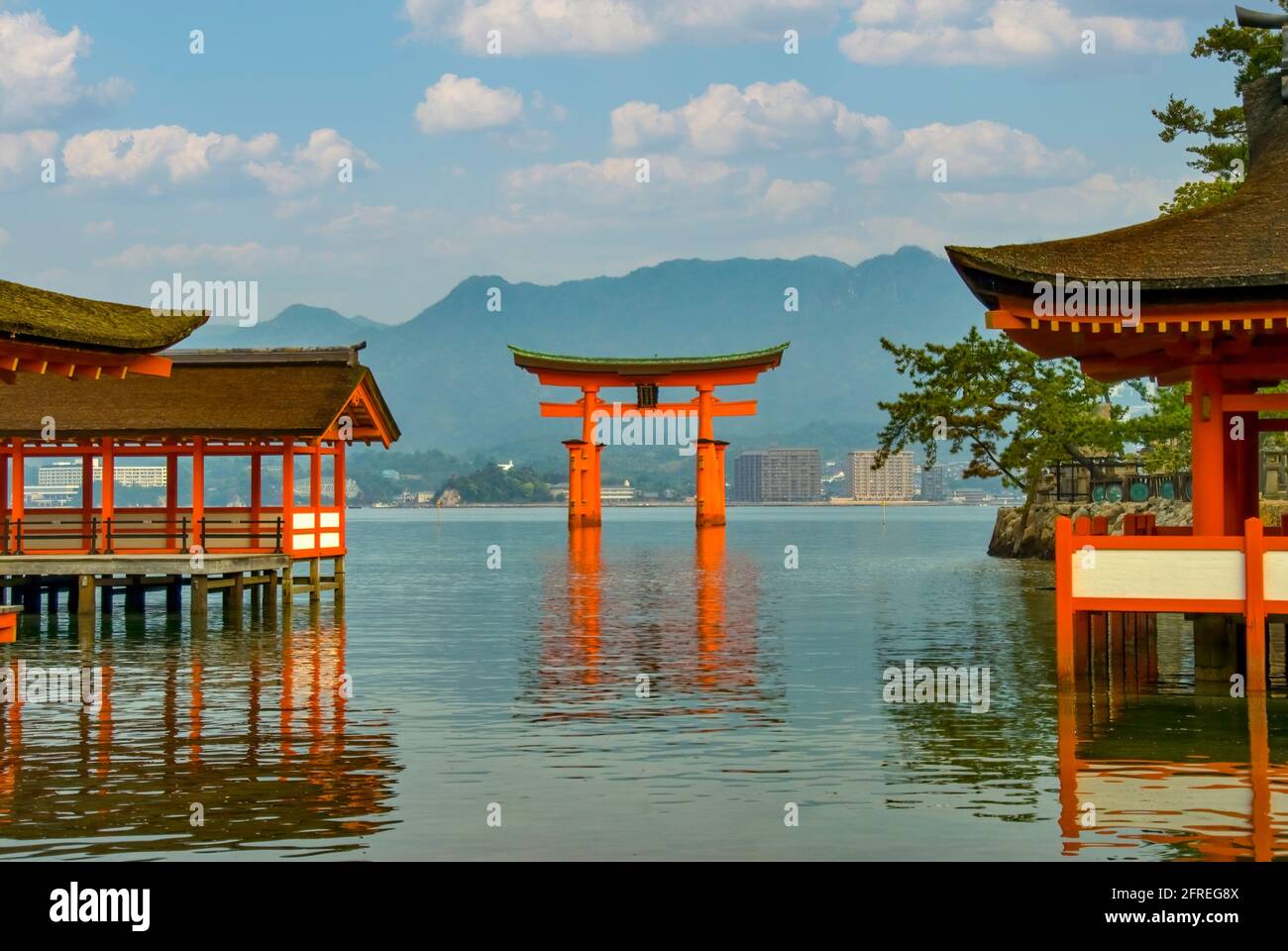 Torii and Itsukushima-jinja Shrine, Miyajima Stock Photo - Alamy
