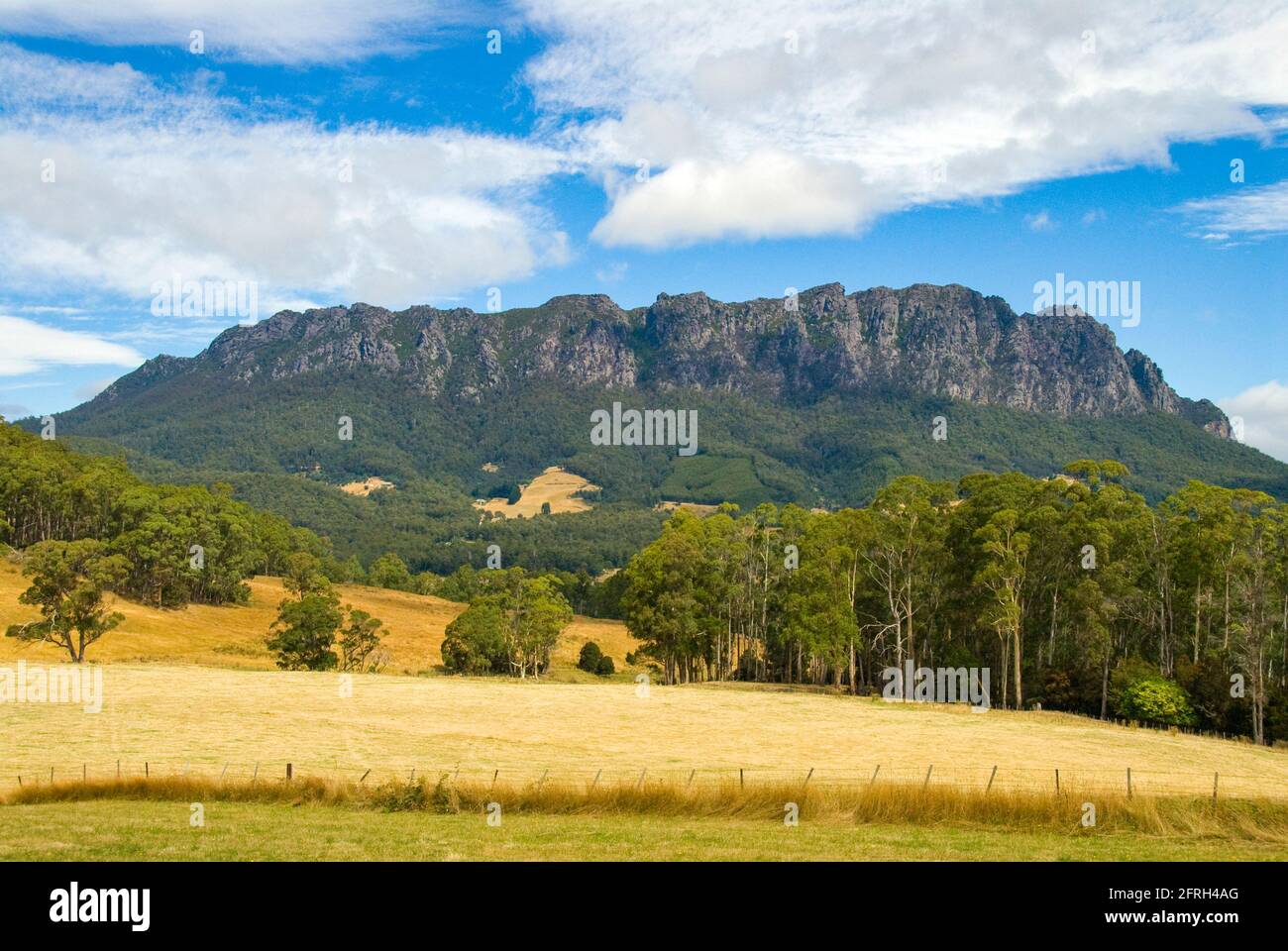 Mt roland tasmania hi-res stock photography and images - Alamy