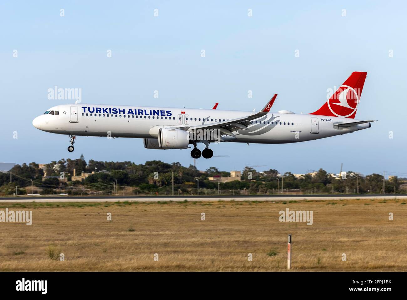 Turkish Airlines Airbus A321-271NX (REG: TC-LSK) NEO version of the ...