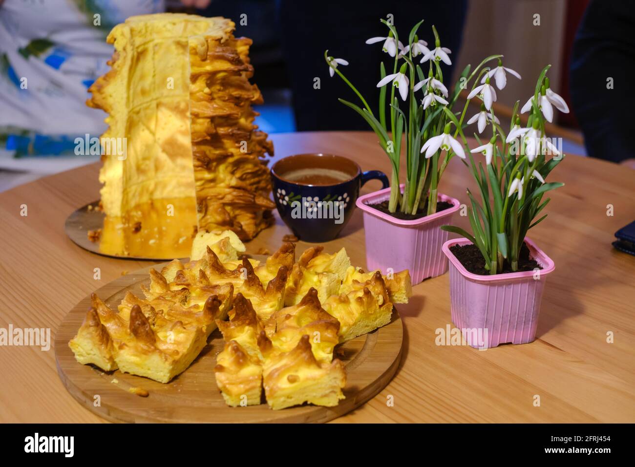 Sakotis cake hi-res stock photography and images - Alamy