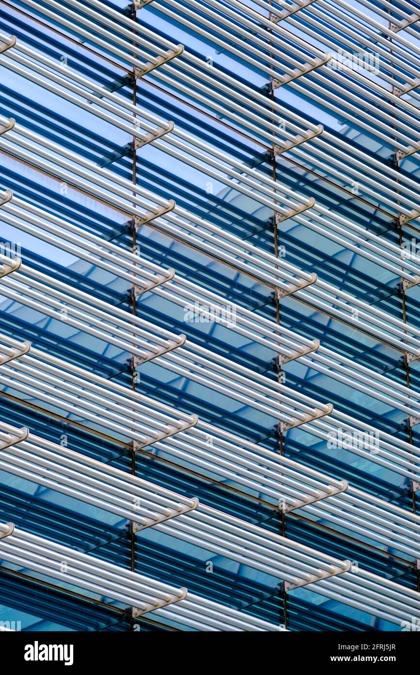 Textured background of metal bars on building Stock Photo - Alamy