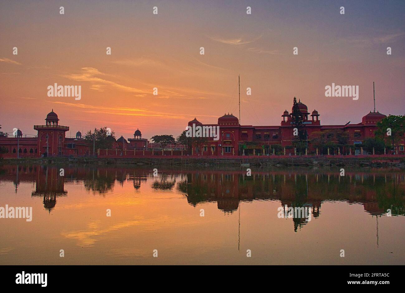 Lnmu hi-res stock photography and images - Alamy