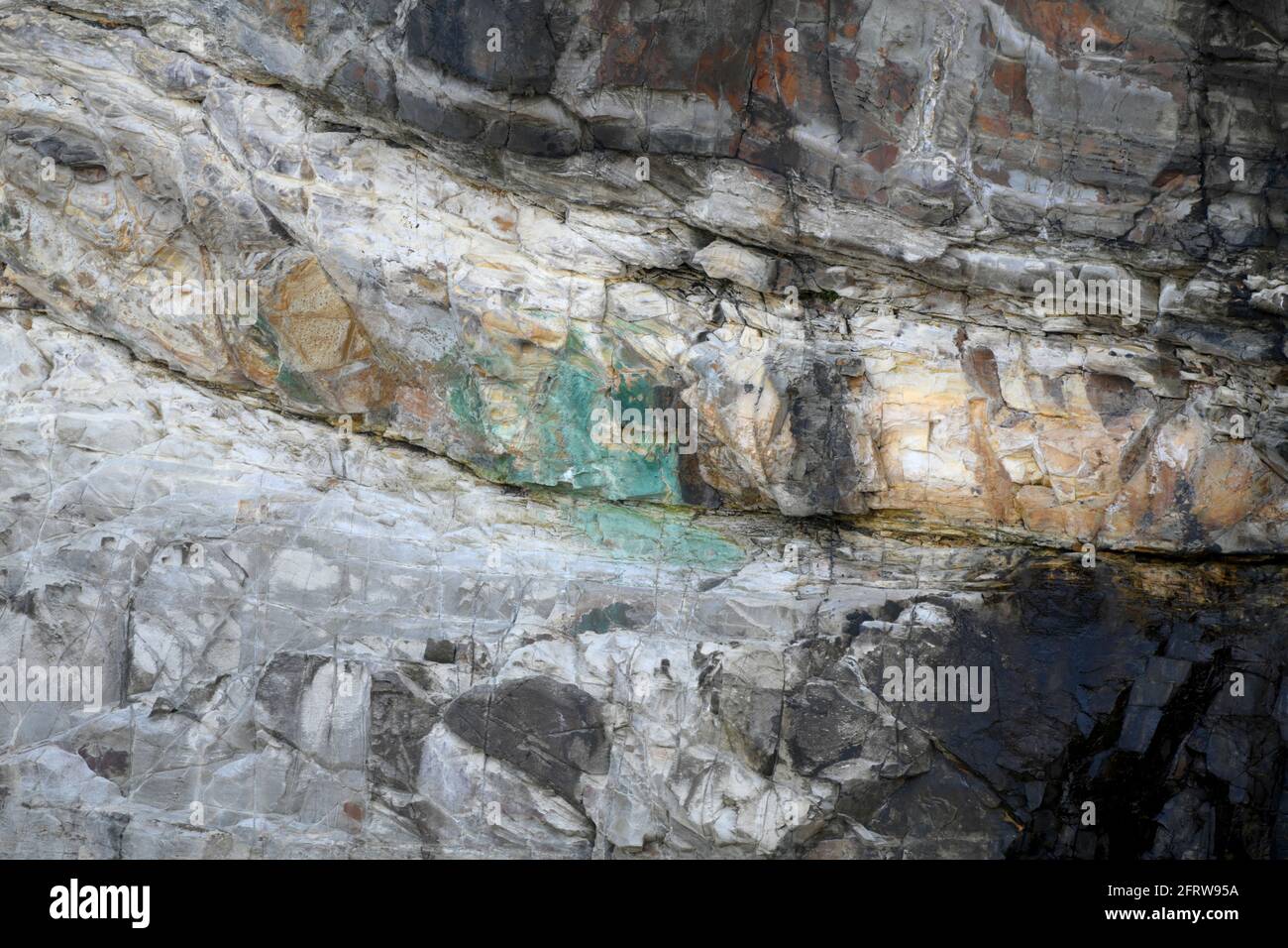 Green Staining on sea cliffs beneath Wheal Coates Mine - tell tale ...
