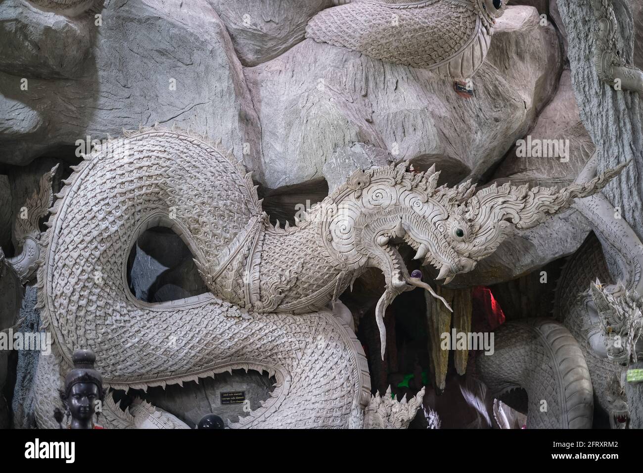 Sea serpent statue hi-res stock photography and images - Alamy