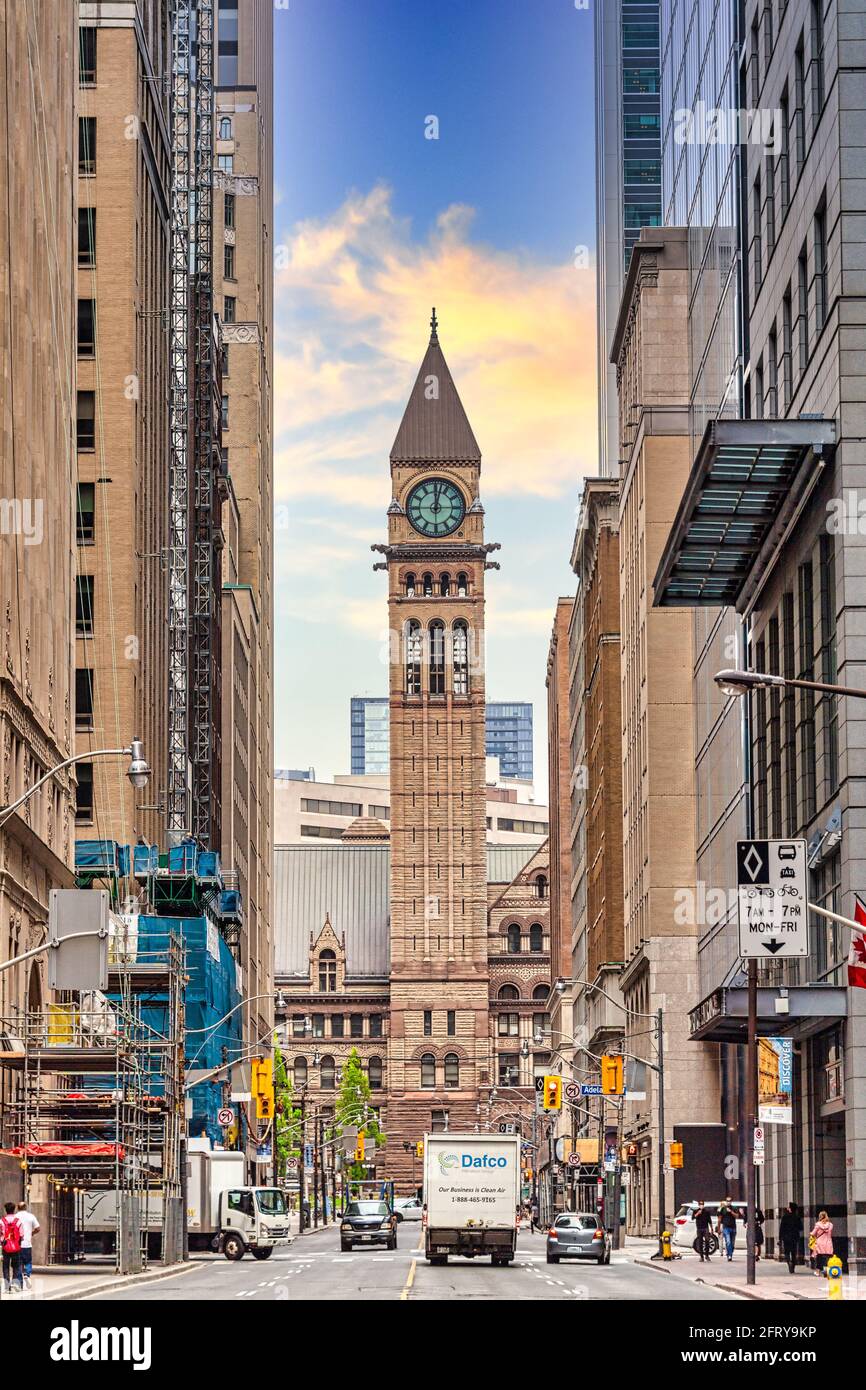 Bell canada building hi-res stock photography and images - Alamy
