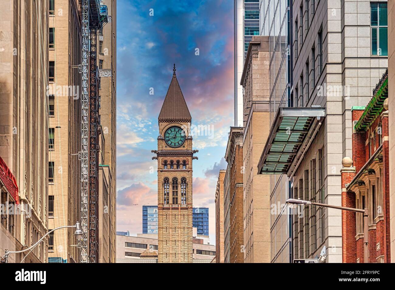 Bell canada building hi-res stock photography and images - Alamy