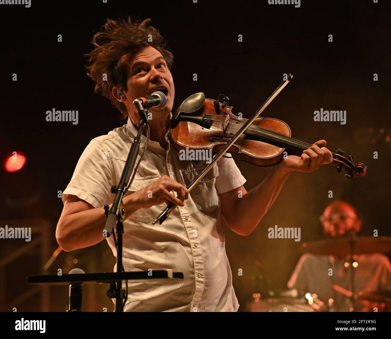 Old crow medicine show 2021 hi-res stock photography and images - Alamy