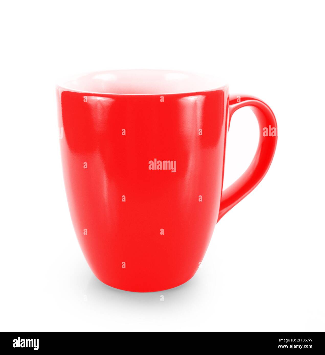 empty mug on white background Stock Photo - Alamy