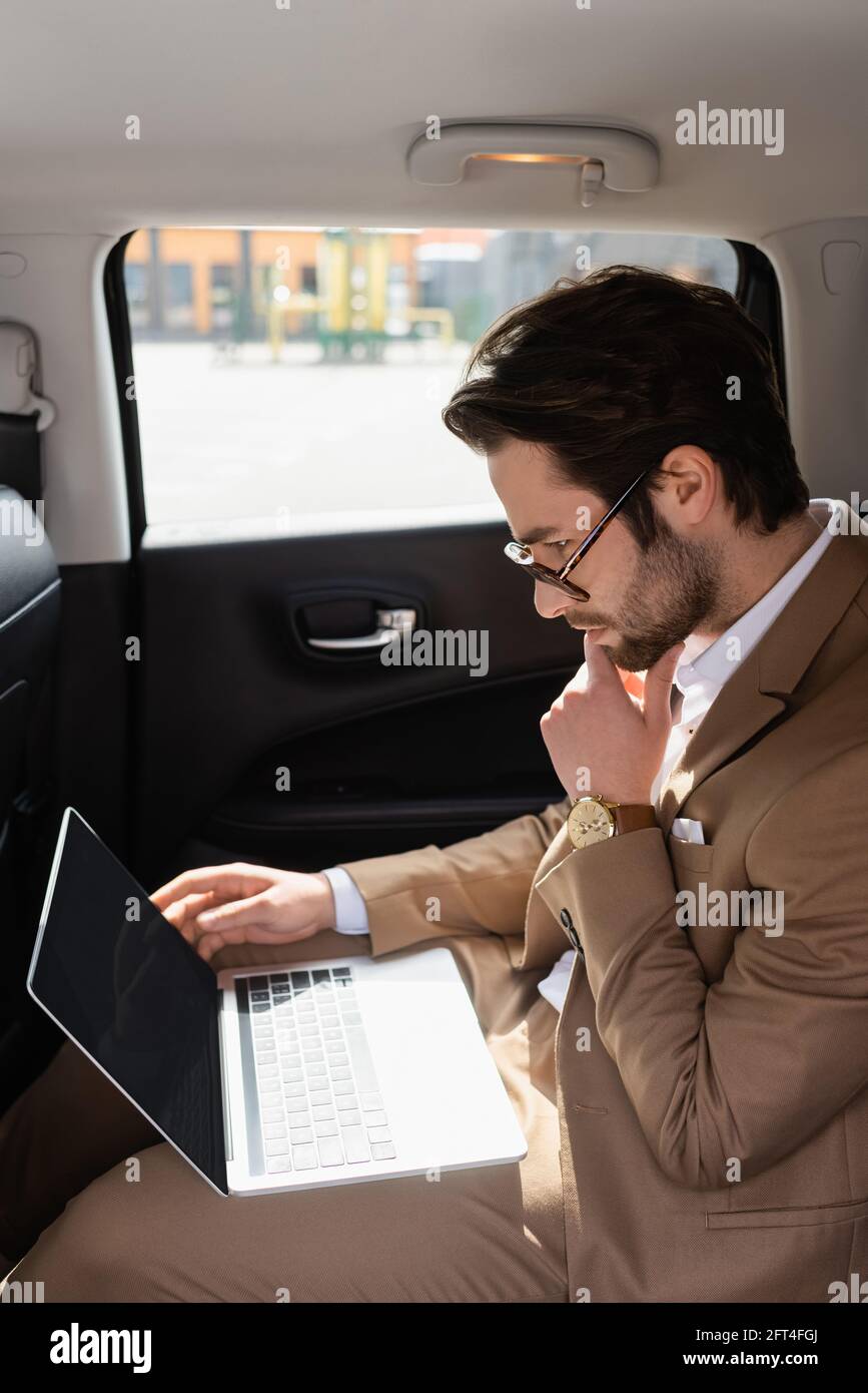 Working remotely car hi-res stock photography and images - Alamy