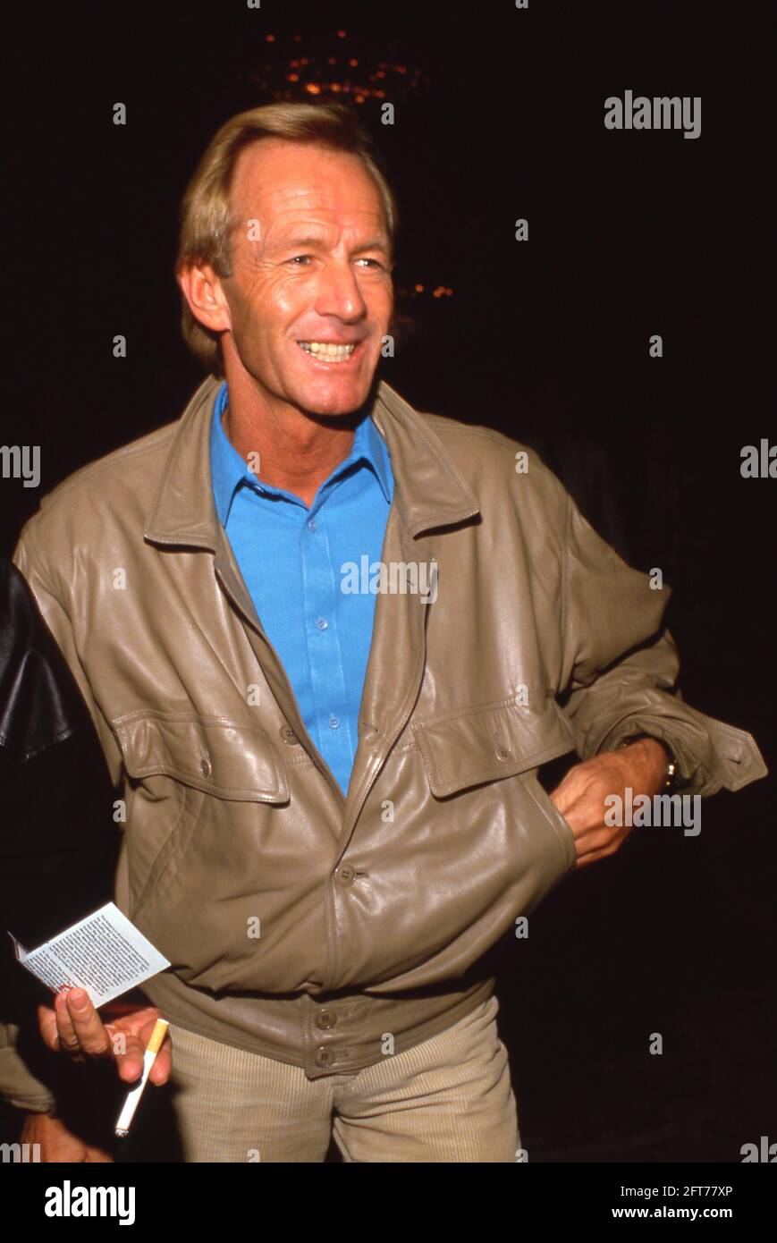 Paul Hogan attends Tyson vs. Berbick Boxing Match on November 26, 1986 ...