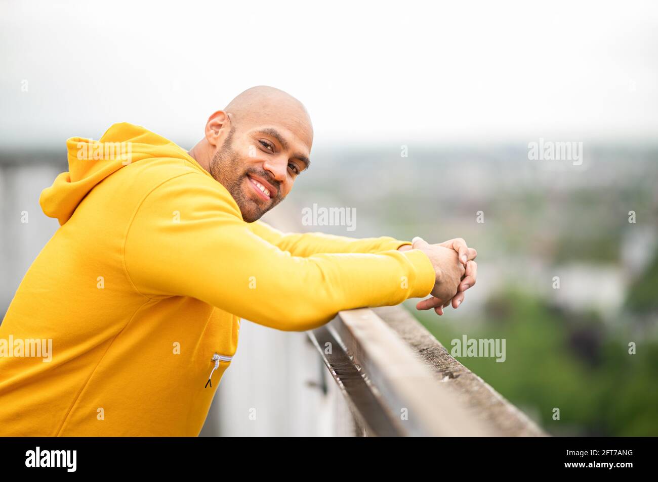 Football filming tower hi-res stock photography and images - Alamy