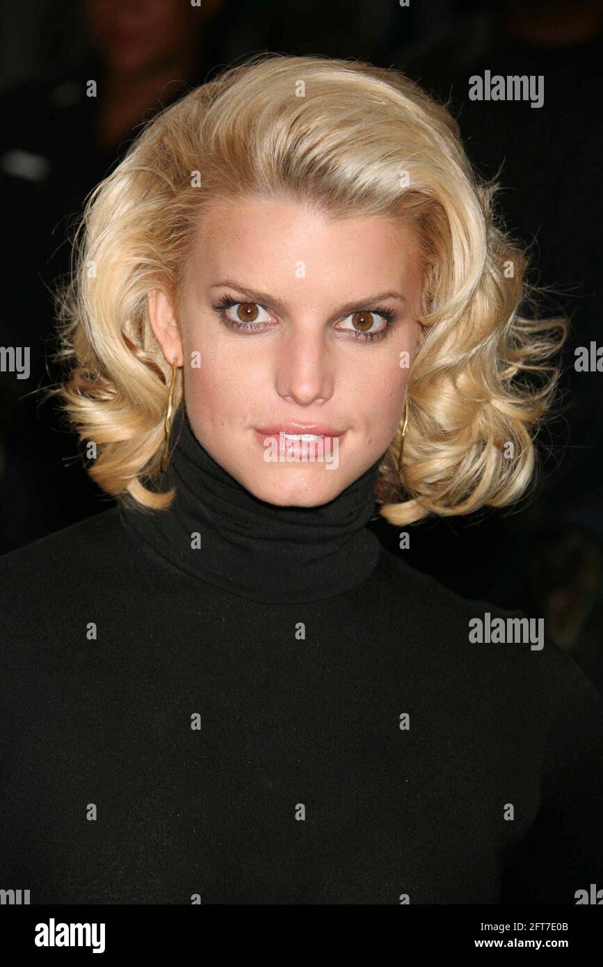 Jessica Simpson arriving at MTV Studio in Times Square for taping of ...