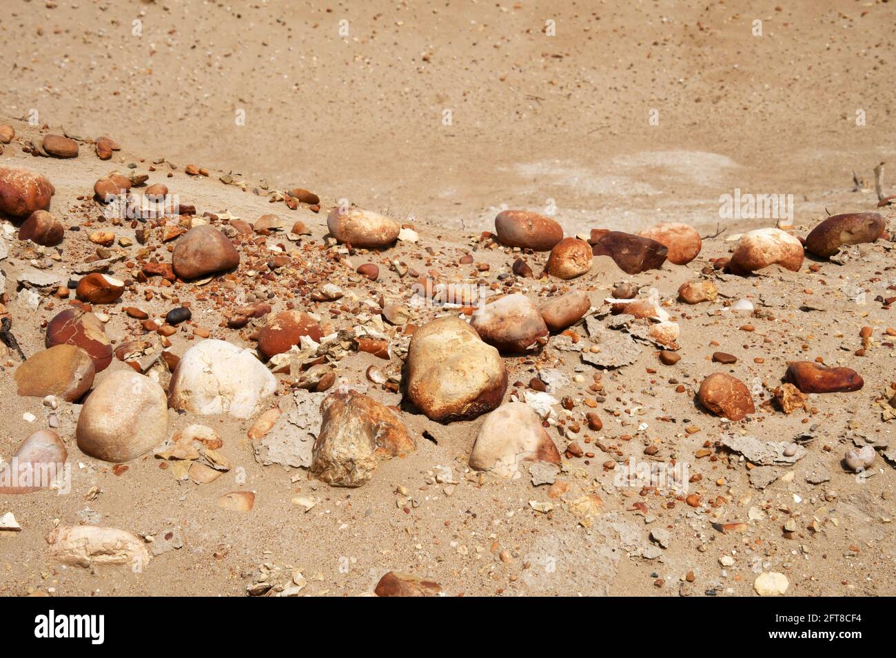 Stones in the desert Stock Photo - Alamy