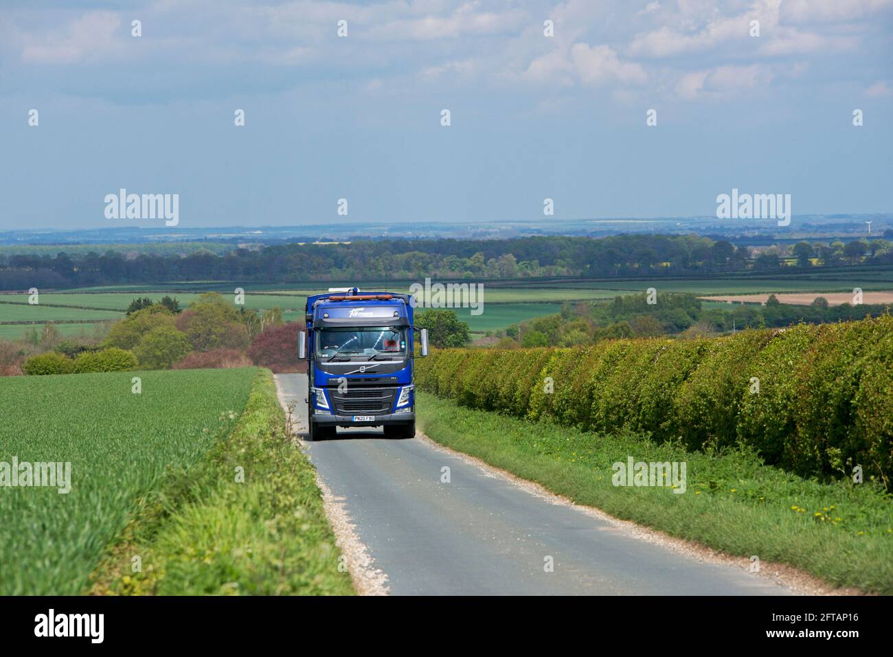 Lorry on narrow, single-track road in the Yorkshire Wolds, England UK ...