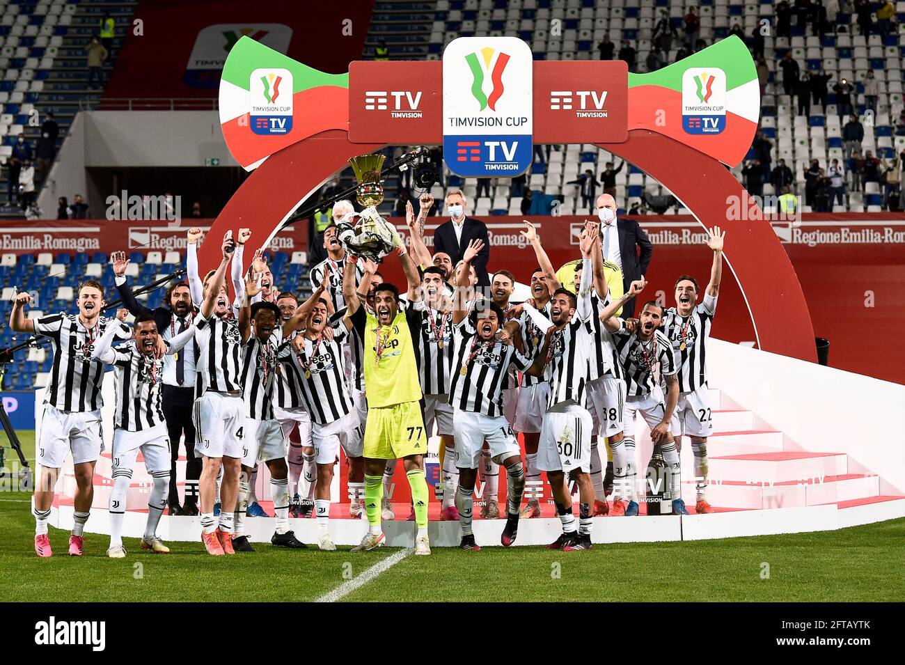 Dybala trophy hi-res stock photography and images - Alamy