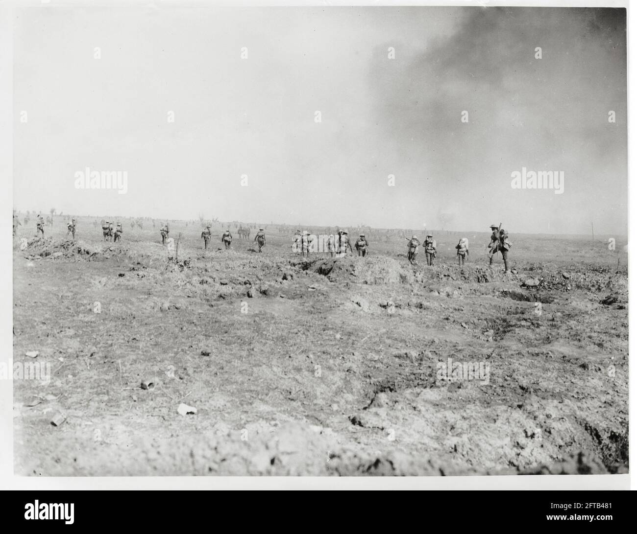 World War One, WWI, Western Front - British troops advancing through ...