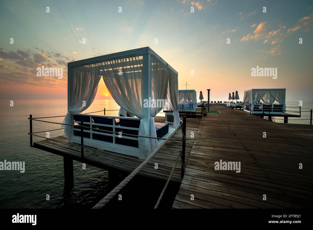 Sunset bungalow turkiye tatil hi-res stock photography and images - Alamy