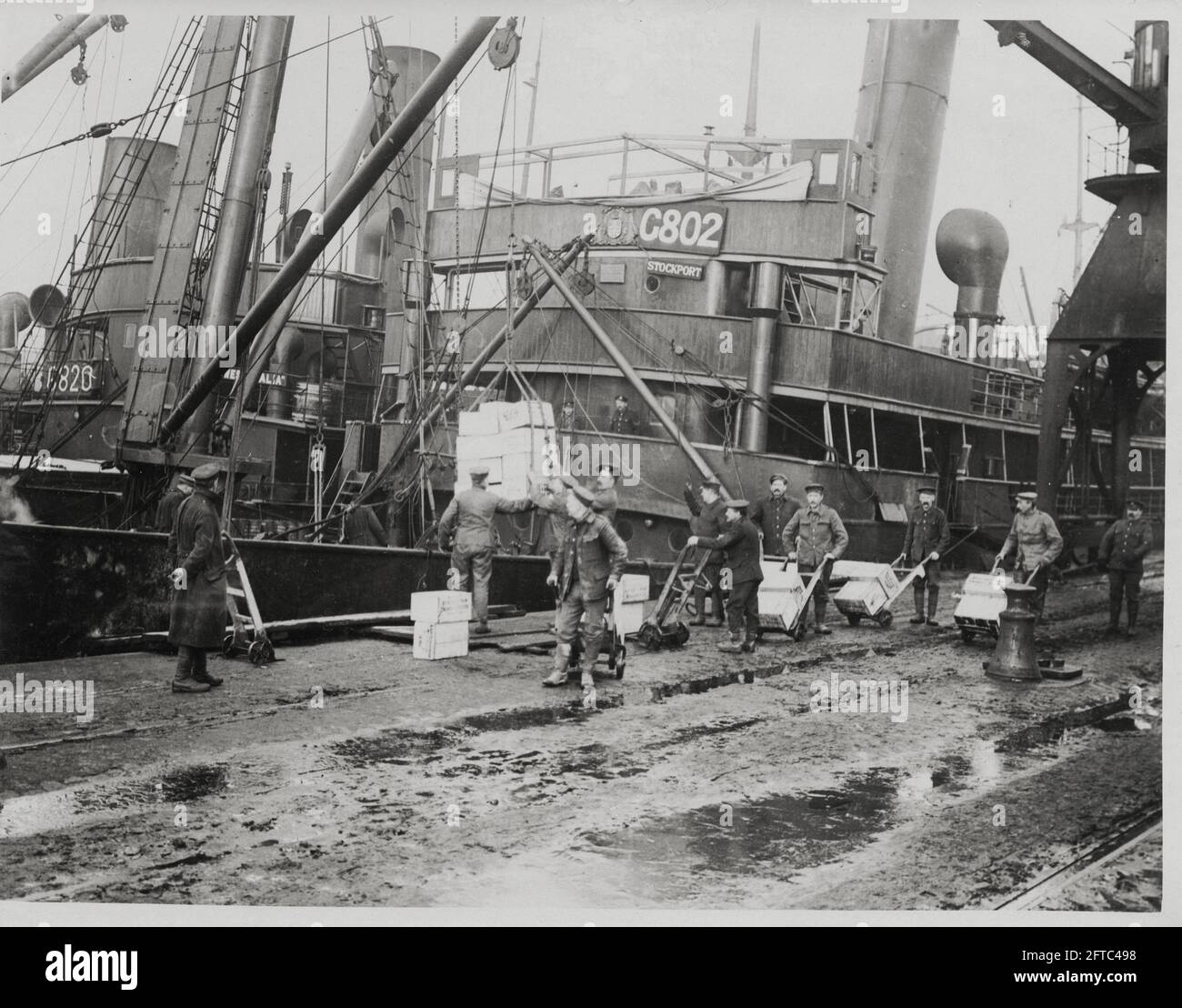 World war i 1914 1918 food for the troops hi-res stock photography and ...