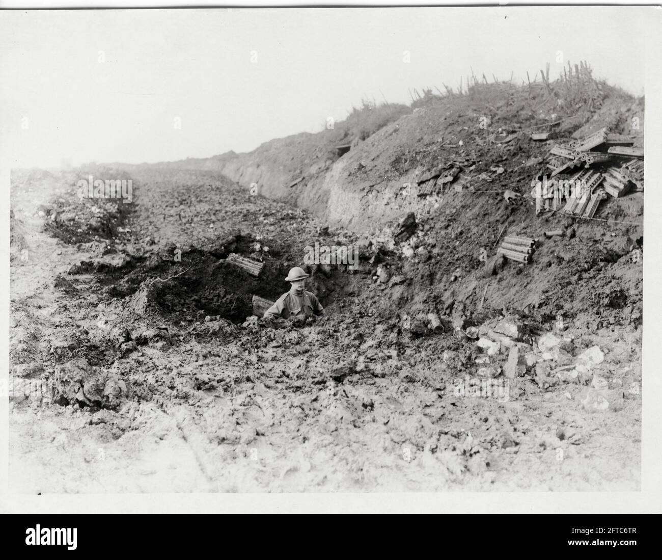 World war one tank trench hi-res stock photography and images - Alamy