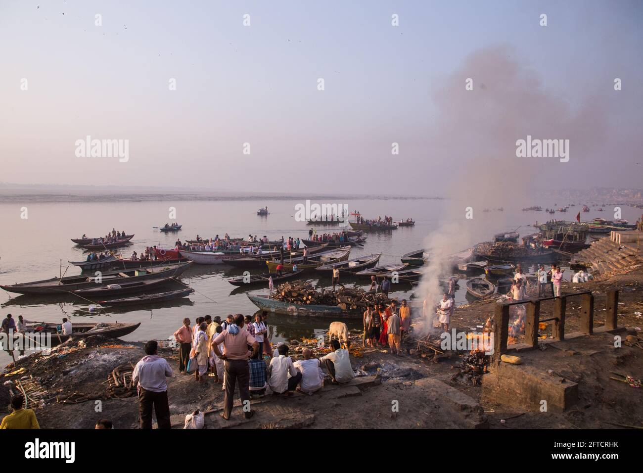 Varanasi banaras ghats assi hi-res stock photography and images - Alamy