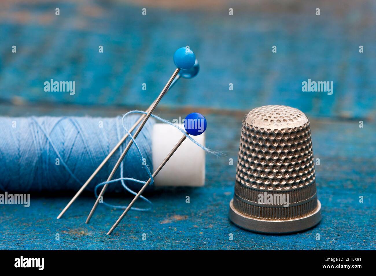 Brown thread tape measure hi-res stock photography and images - Alamy