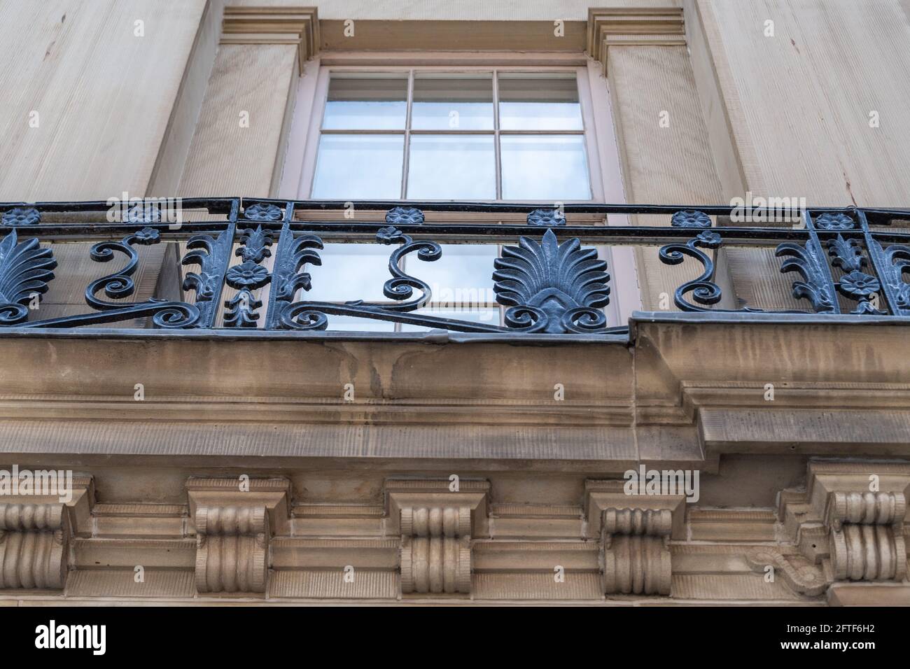 Balcony railing colonial architecture hi-res stock photography and ...