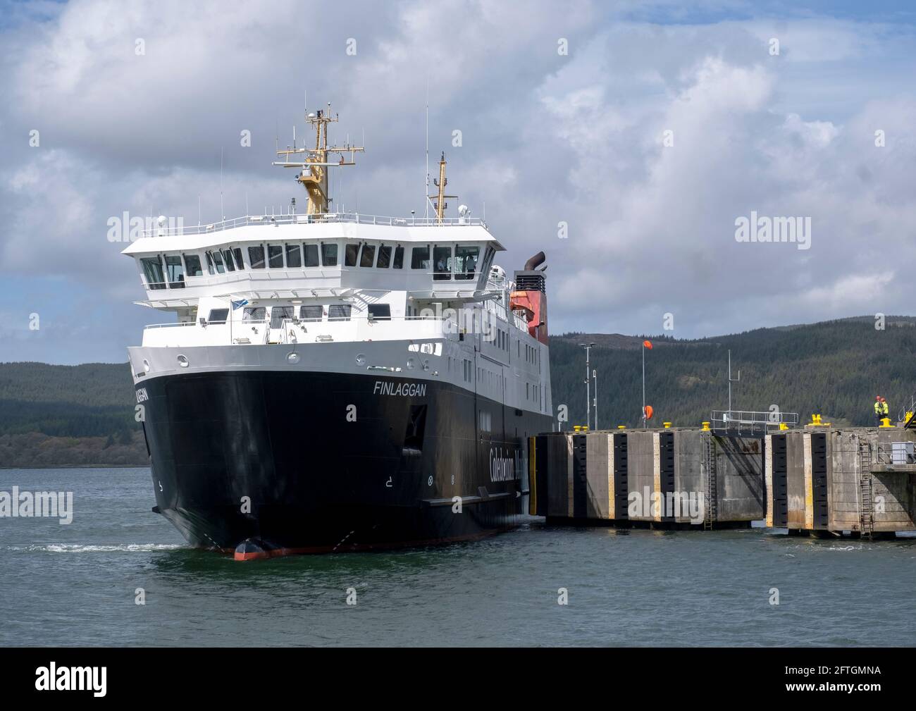 Kennacraig ferry terminal pier hi-res stock photography and images - Alamy