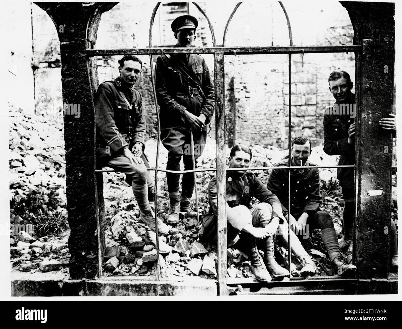 World War One, WWI, Western Front - Some officers look through damaged ...