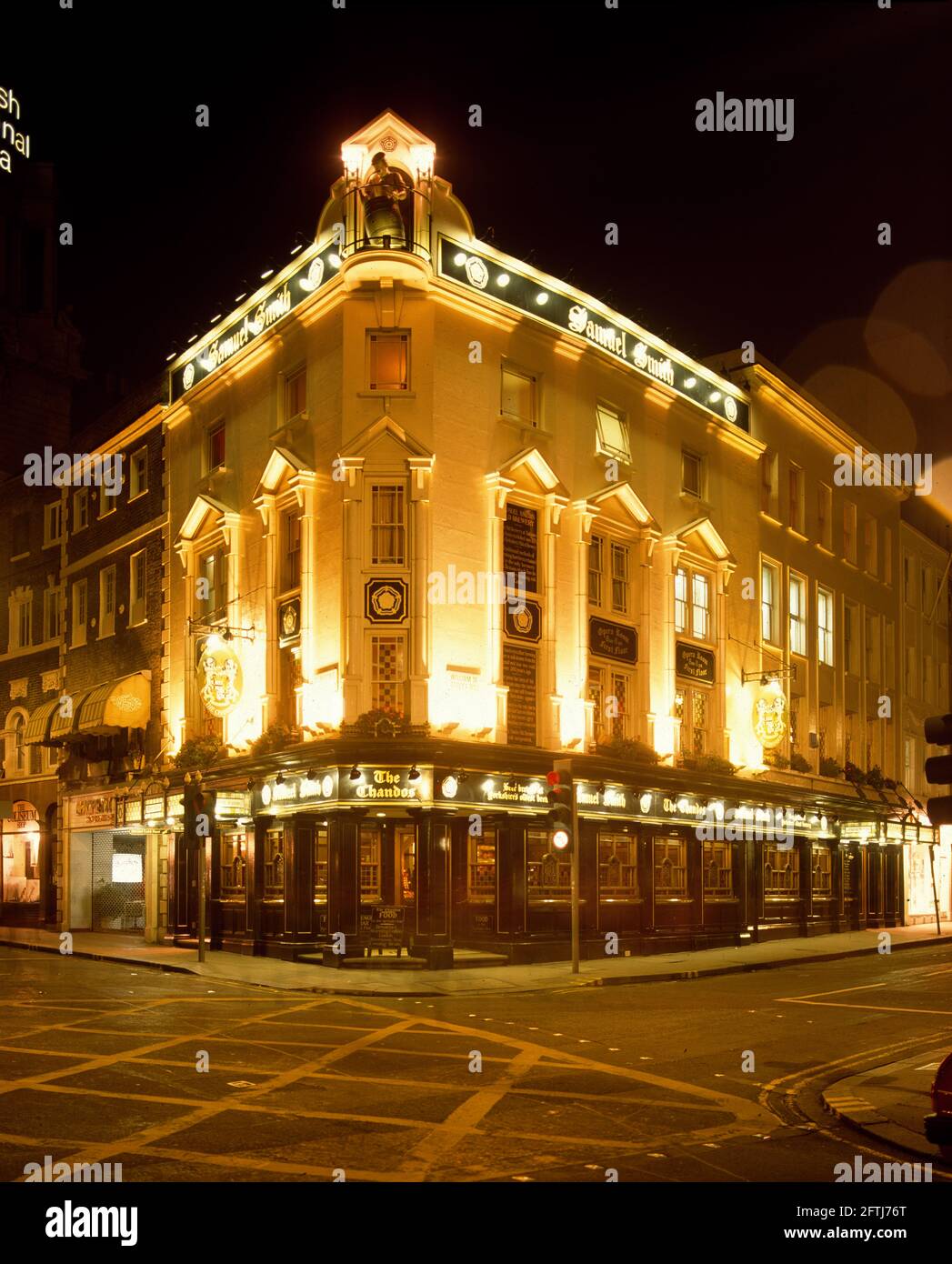 London pub at night in eighties Stock Photo - Alamy