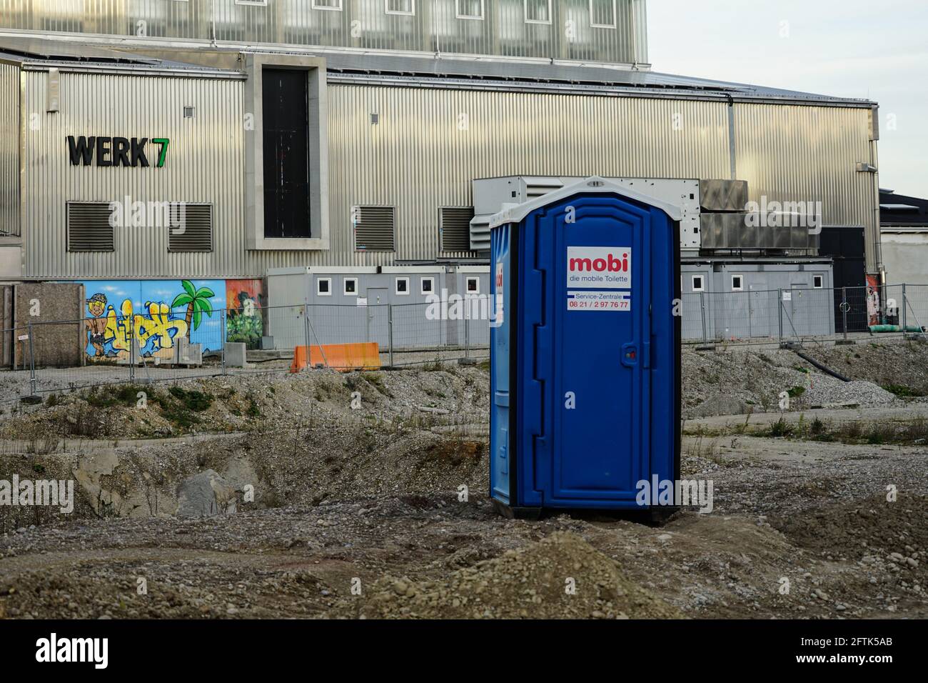 Construction workers lavatory hi-res stock photography and images - Alamy