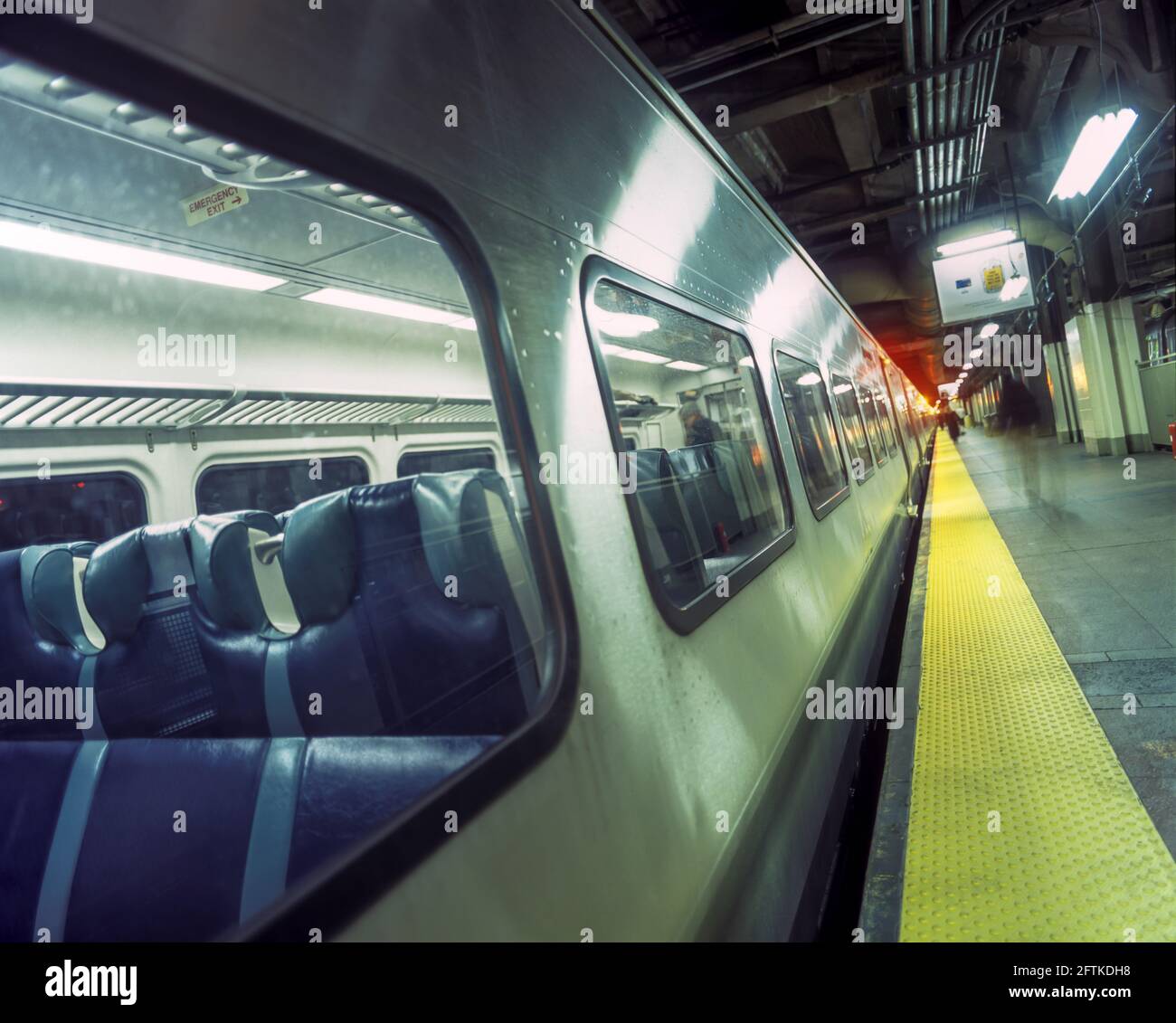 2000s trains hi-res stock photography and images - Alamy