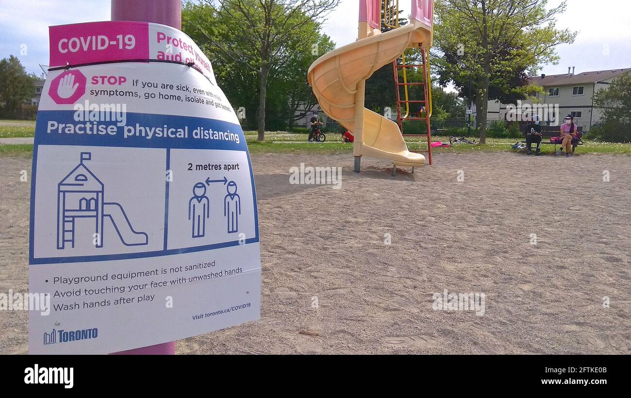 Playground safety sign hi-res stock photography and images - Alamy