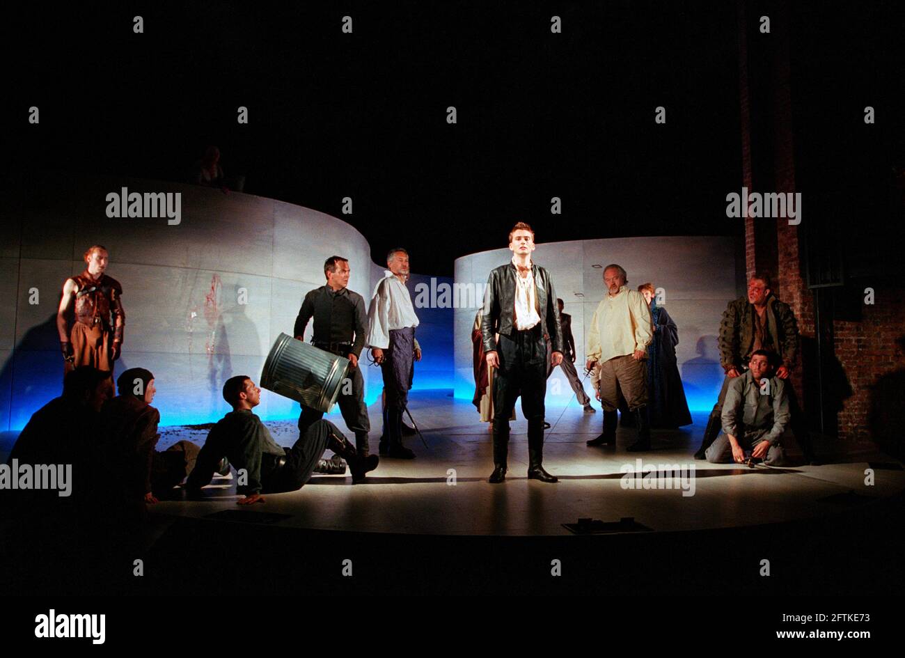 Lady capulet and tybalt hi-res stock photography and images - Alamy