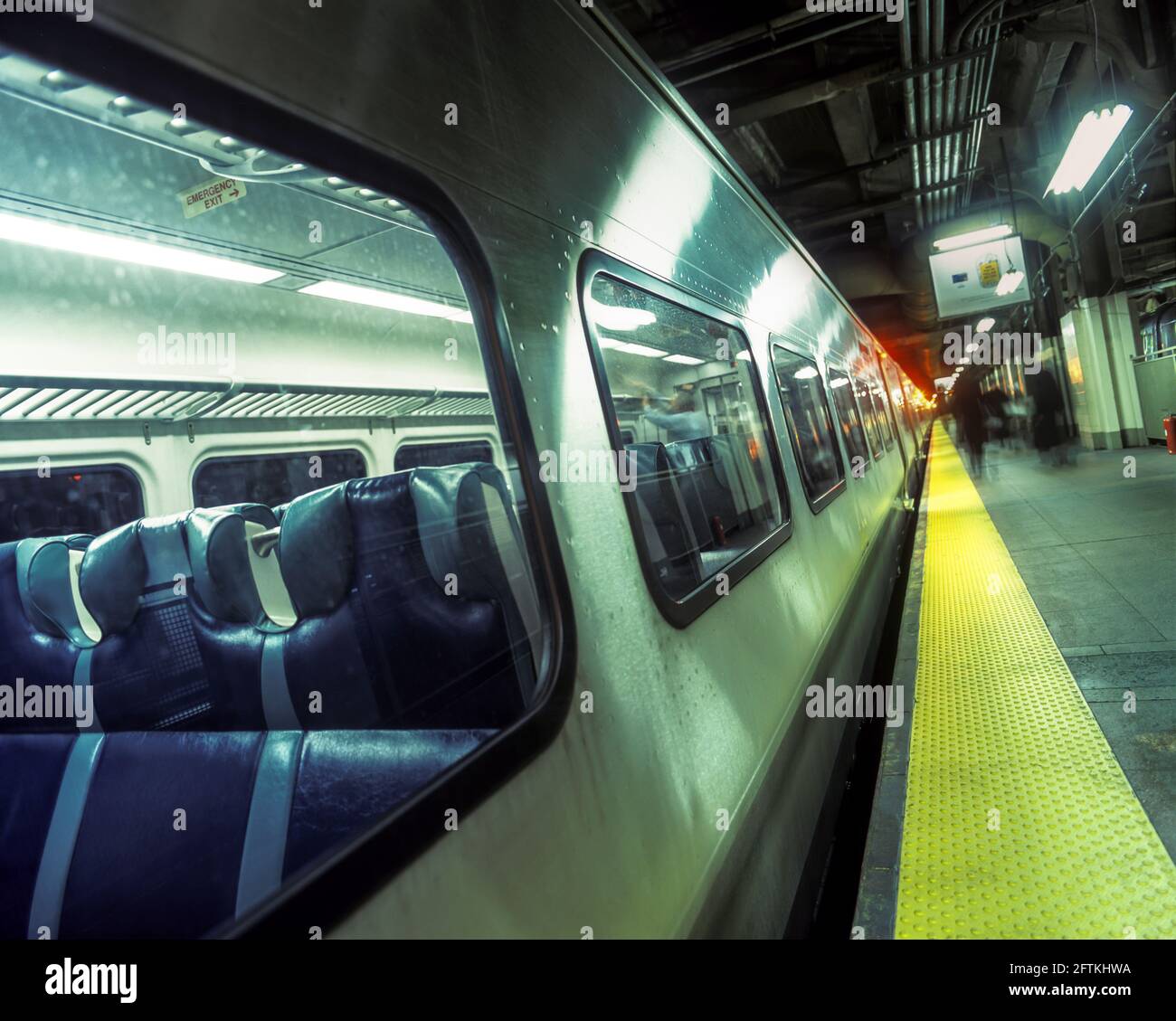 2000s trains hi-res stock photography and images - Alamy