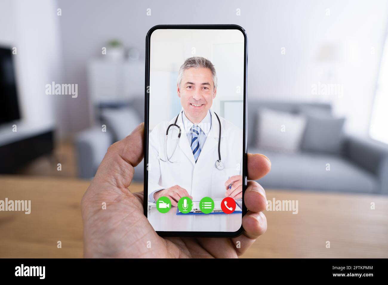 Smartphone for healthcare hi-res stock photography and images - Alamy