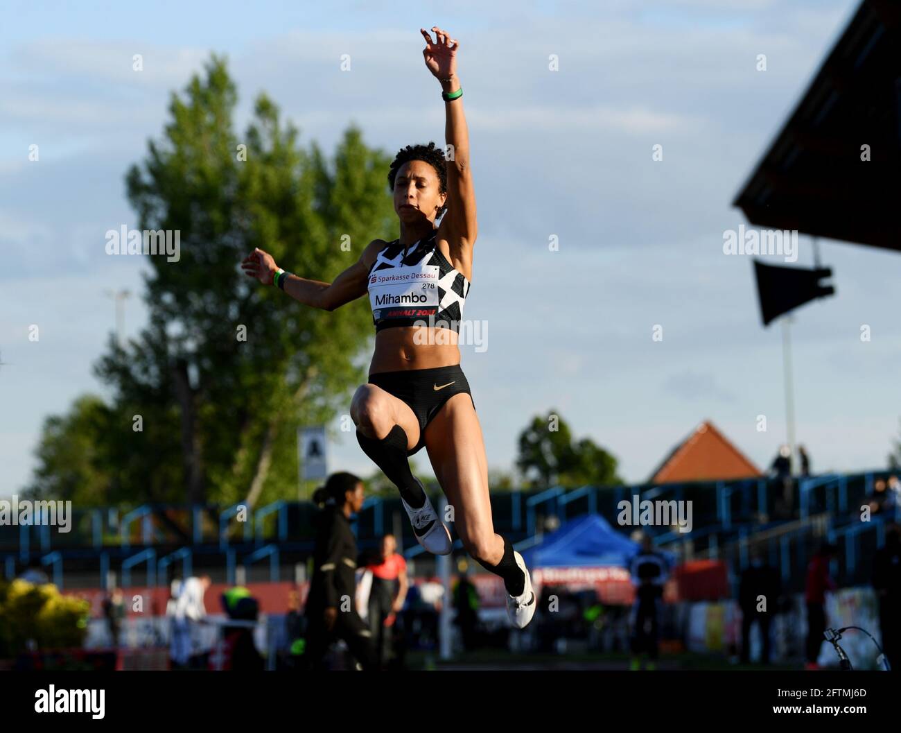 Meeting malaika hi-res stock photography and images - Alamy