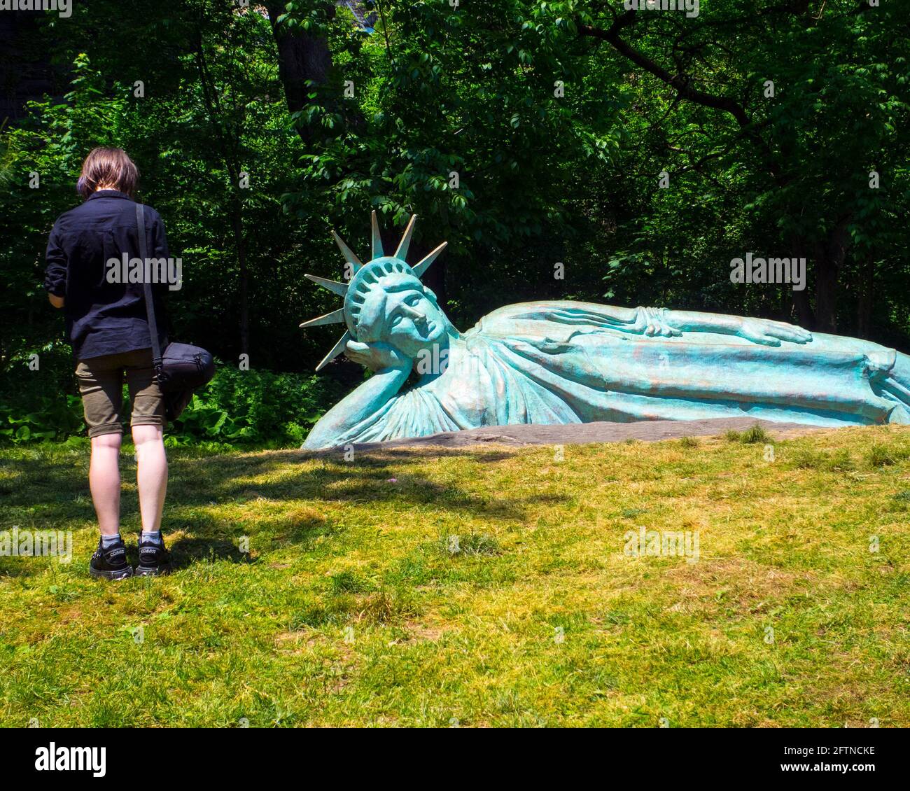 New York, New York, USA. 21st May, 2021. Artist Zaq Landsberg's sculpture entitled ''Reclining ...