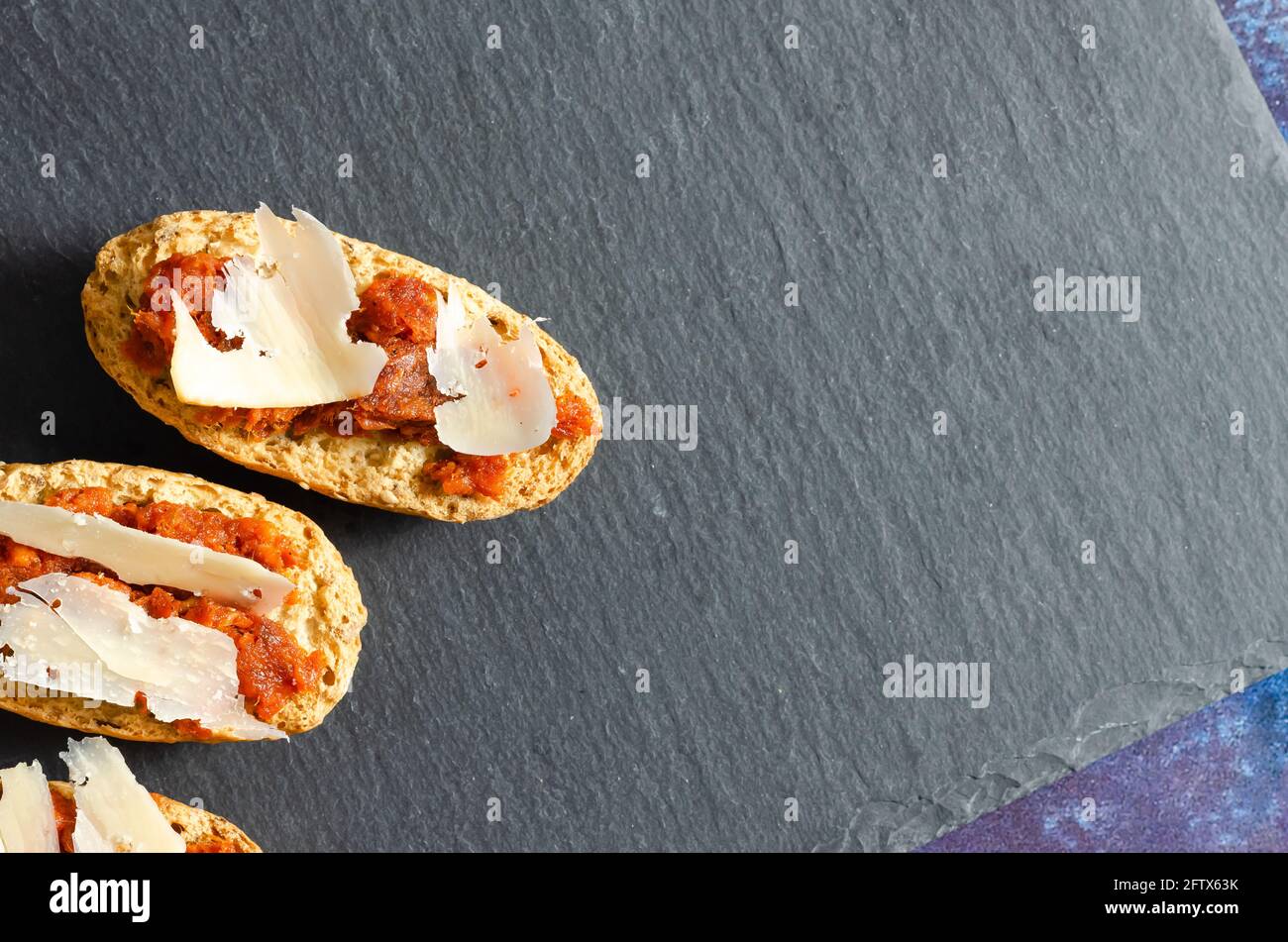 Three toasts hi-res stock photography and images - Alamy