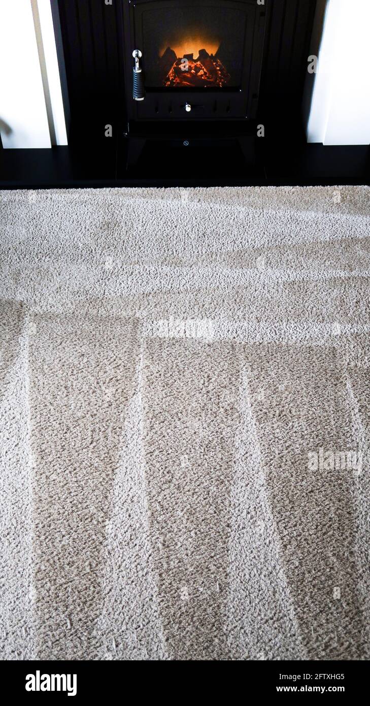 Vaccuming hi-res stock photography and images - Alamy