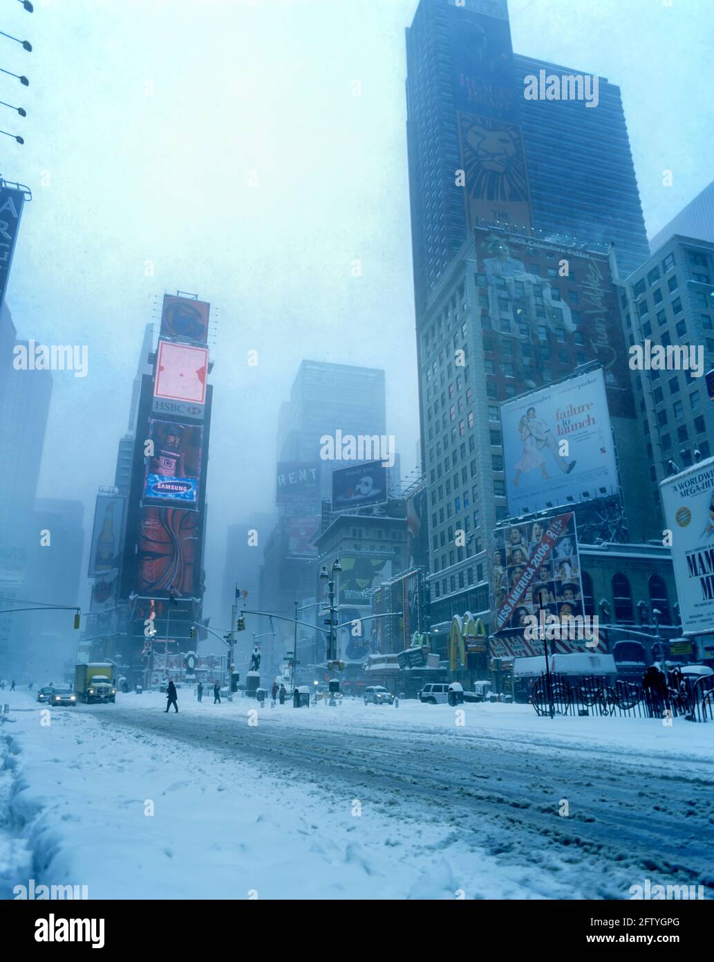 2006 HISTORICAL SNOW COVERED BLIZZARD TIMES SQUARE MIDTOWN MANHATTAN ...