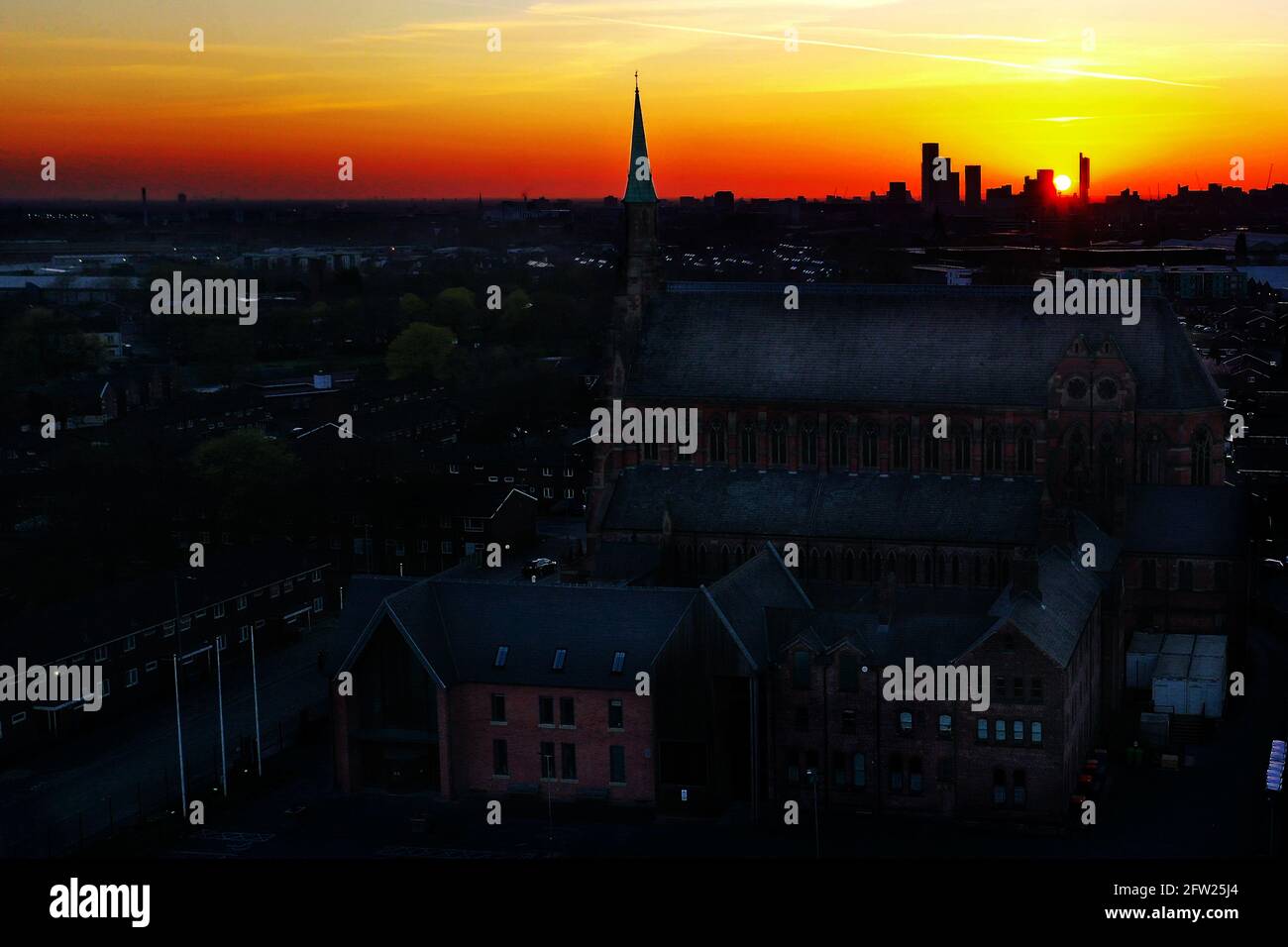 Birds eye view of manchester hi-res stock photography and images - Alamy