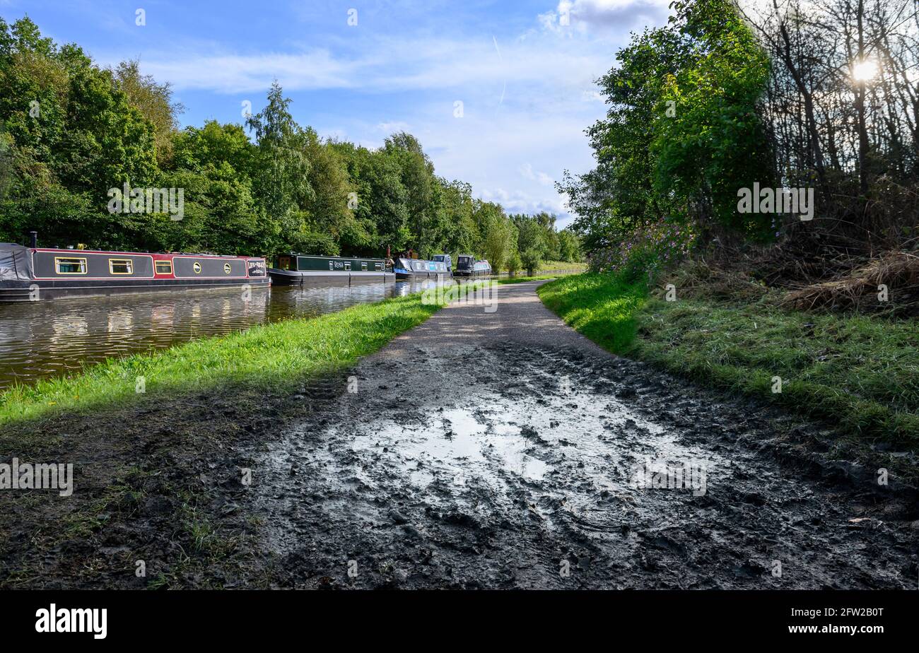 Boothstown marina hi-res stock photography and images - Alamy