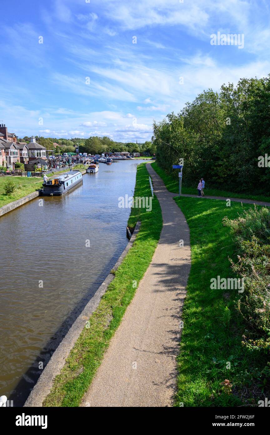 Boothstown marina hi-res stock photography and images - Alamy