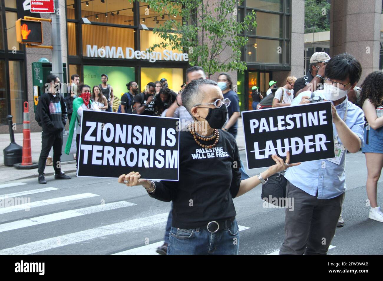 New York, USA. 21st May, 2021. (NEW) Free Palestine Protest in front of ...