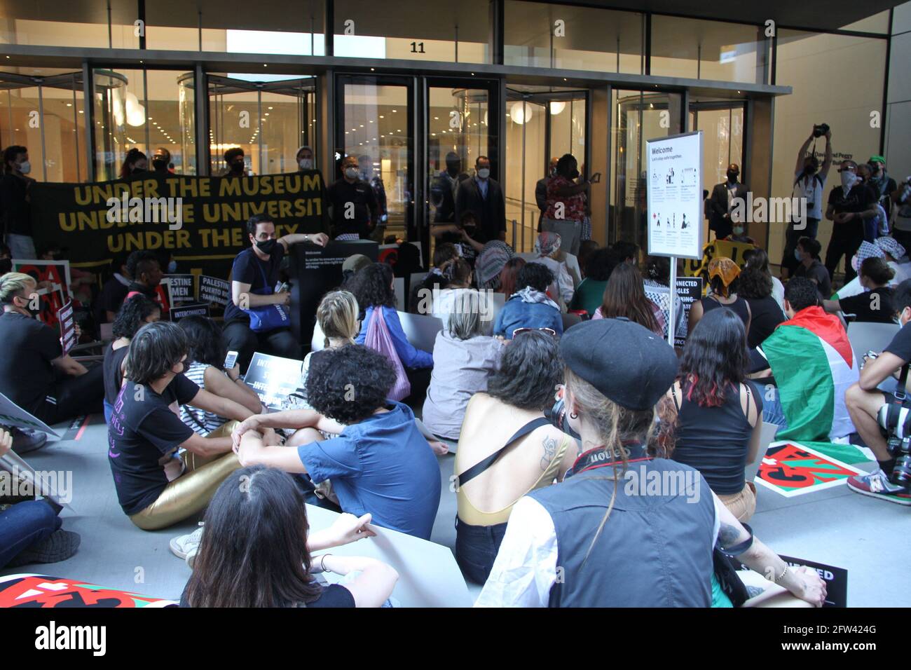 New York, USA. 21st May, 2021. (NEW) Free Palestine Protest in front of ...