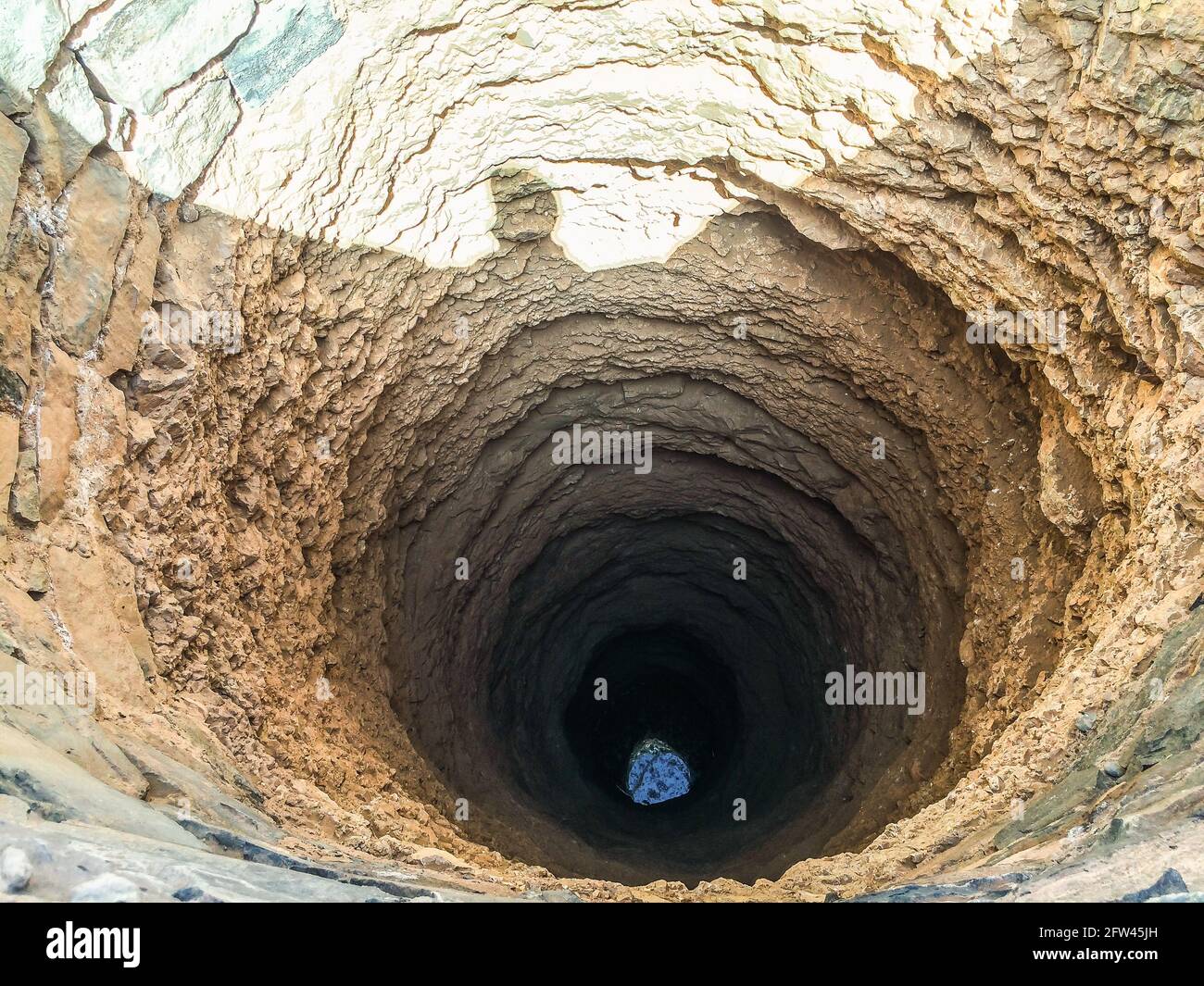 Water well in desert hi-res stock photography and images - Alamy