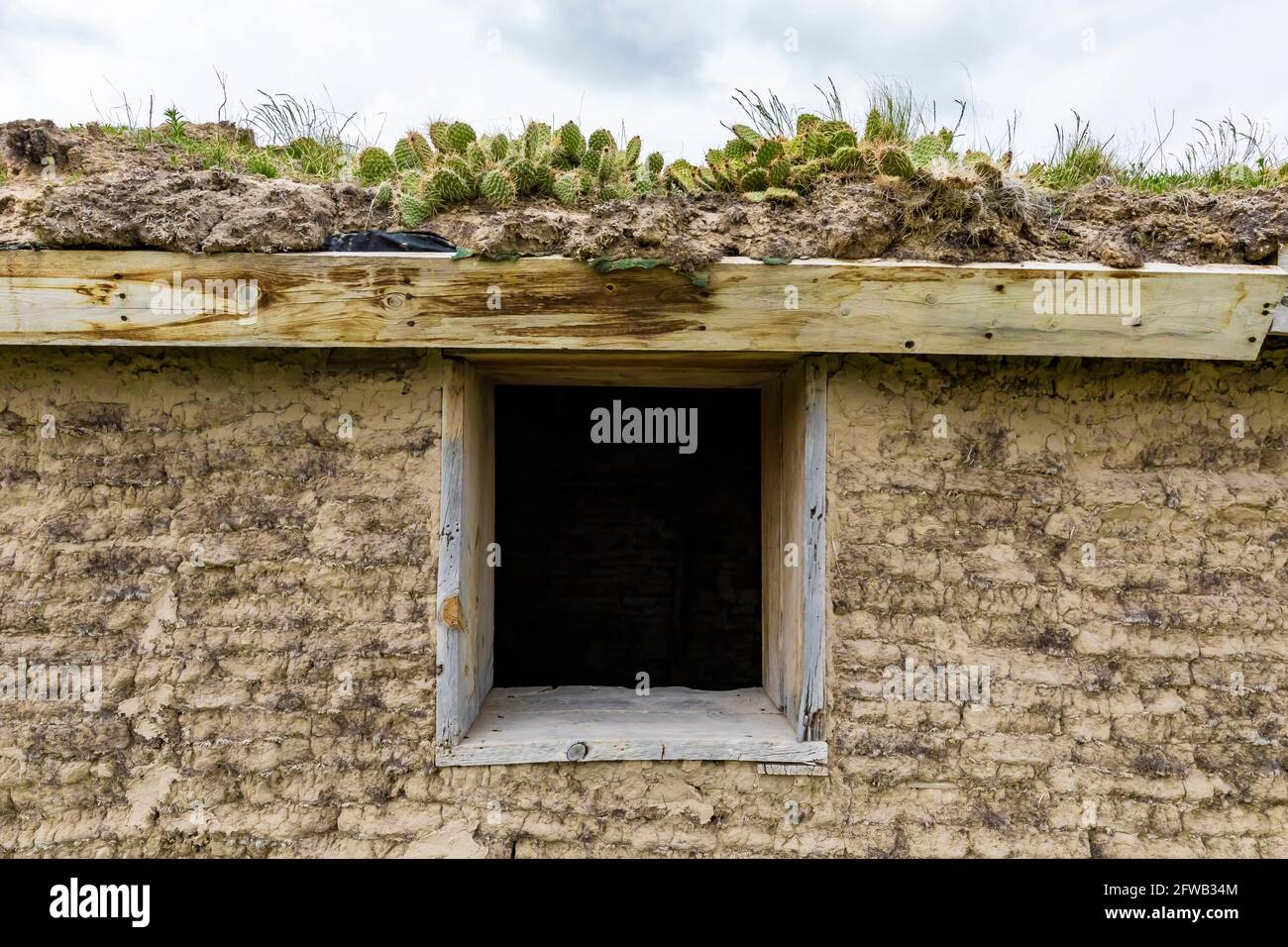 Sod house hi-res stock photography and images - Alamy