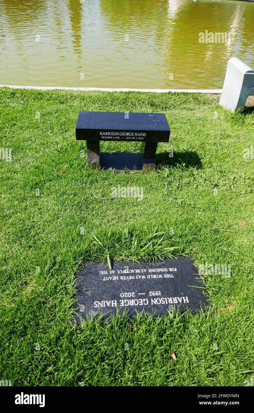 George harrison grave hi-res stock photography and images - Alamy